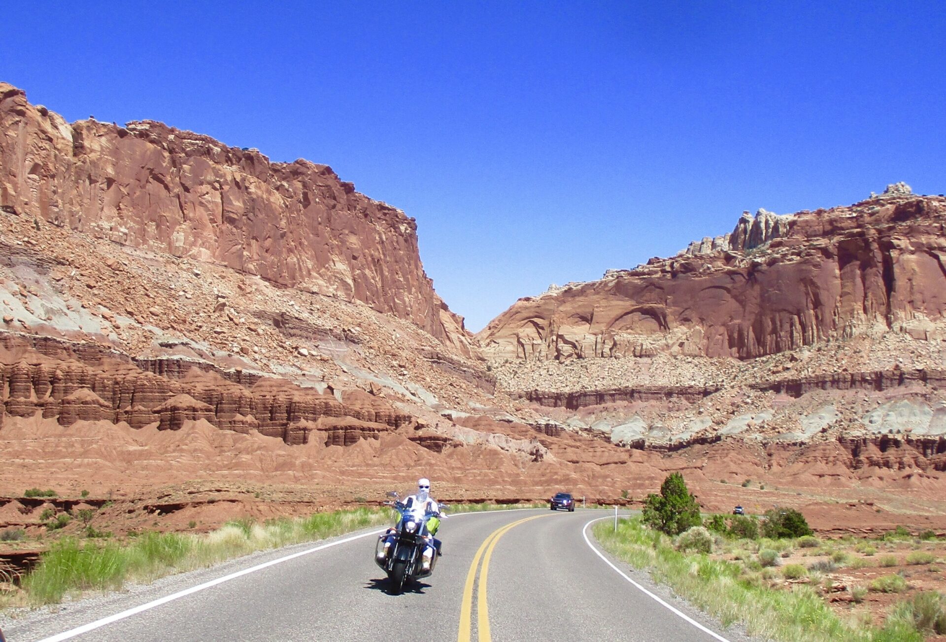 10 Best Utah Motorcycle Rides - Quintessential Southwest Gems
