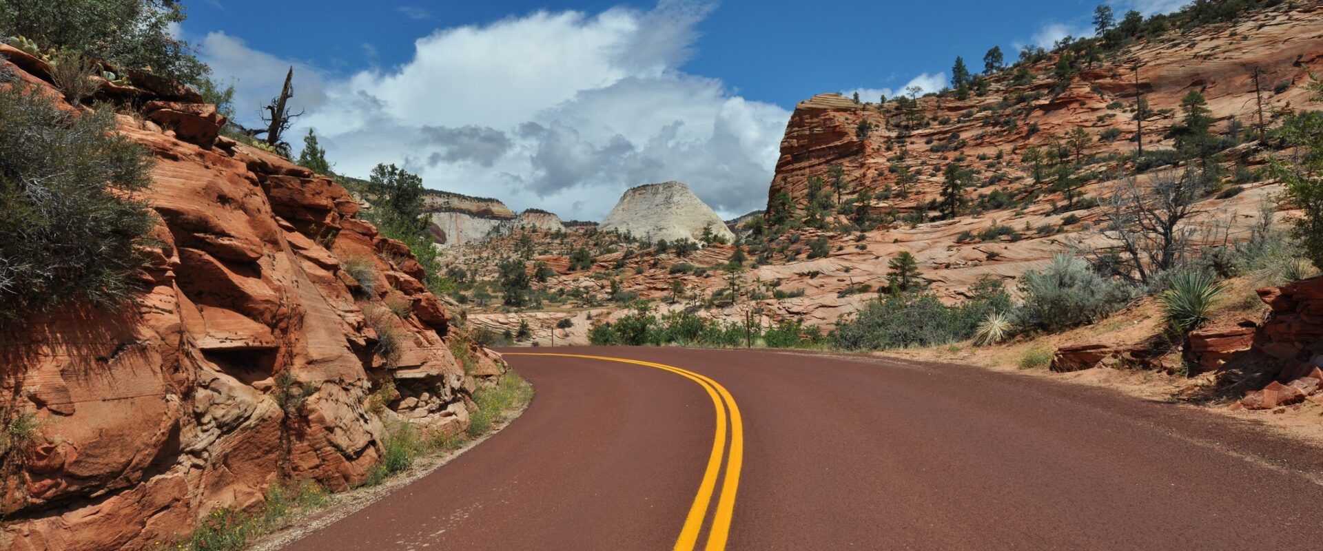 10 Best Utah Motorcycle Rides - Quintessential Southwest Gems